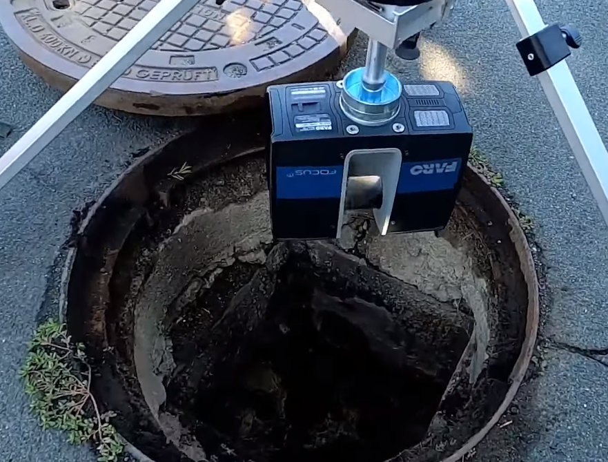 Spiderman or Construction Worker? Watch Humans Scale Heights and Defy ...